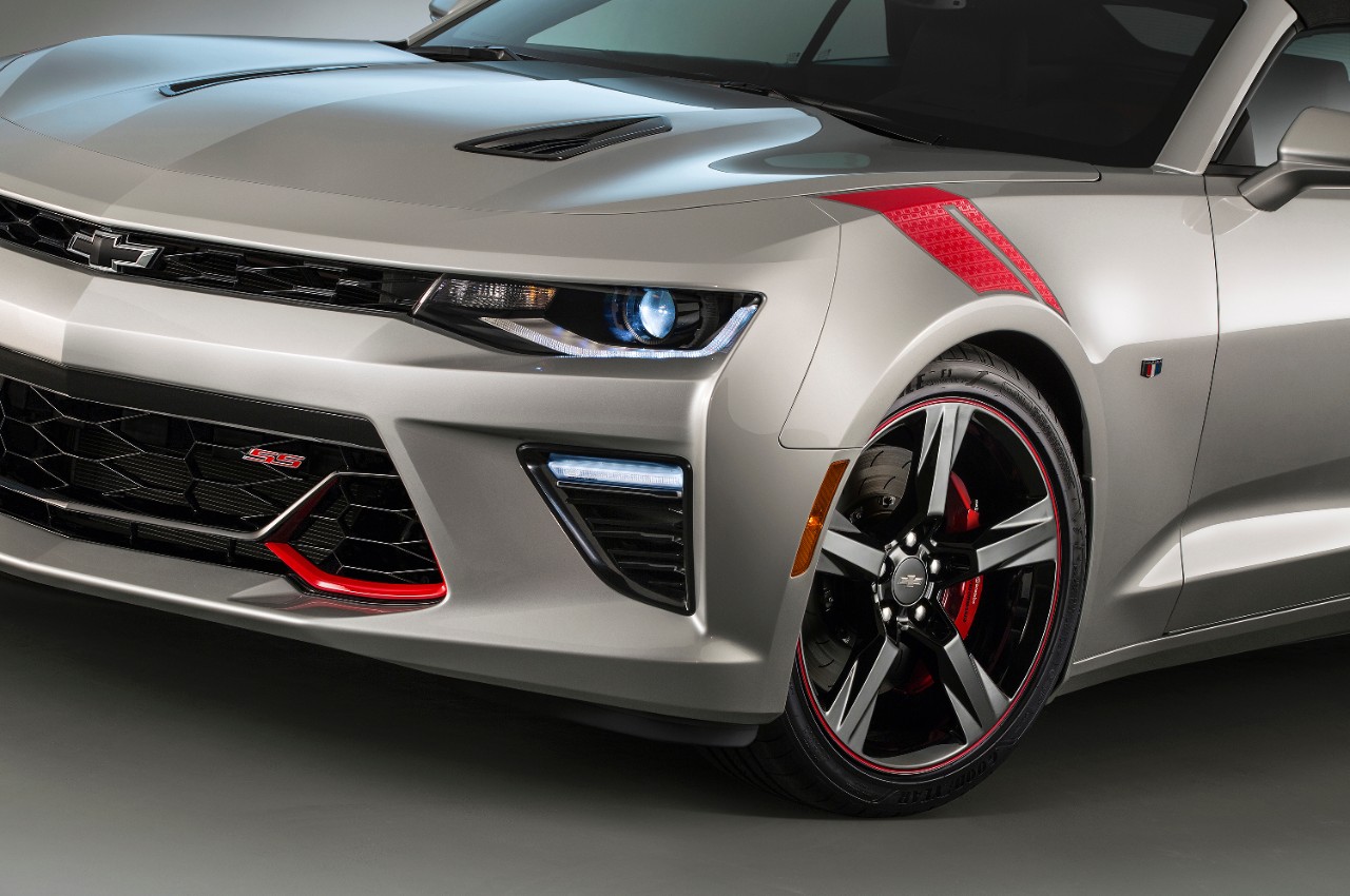 2015-SEMA-Chevrolet-Camaro-SS-Red-Accent-028 – RacingJunk News
